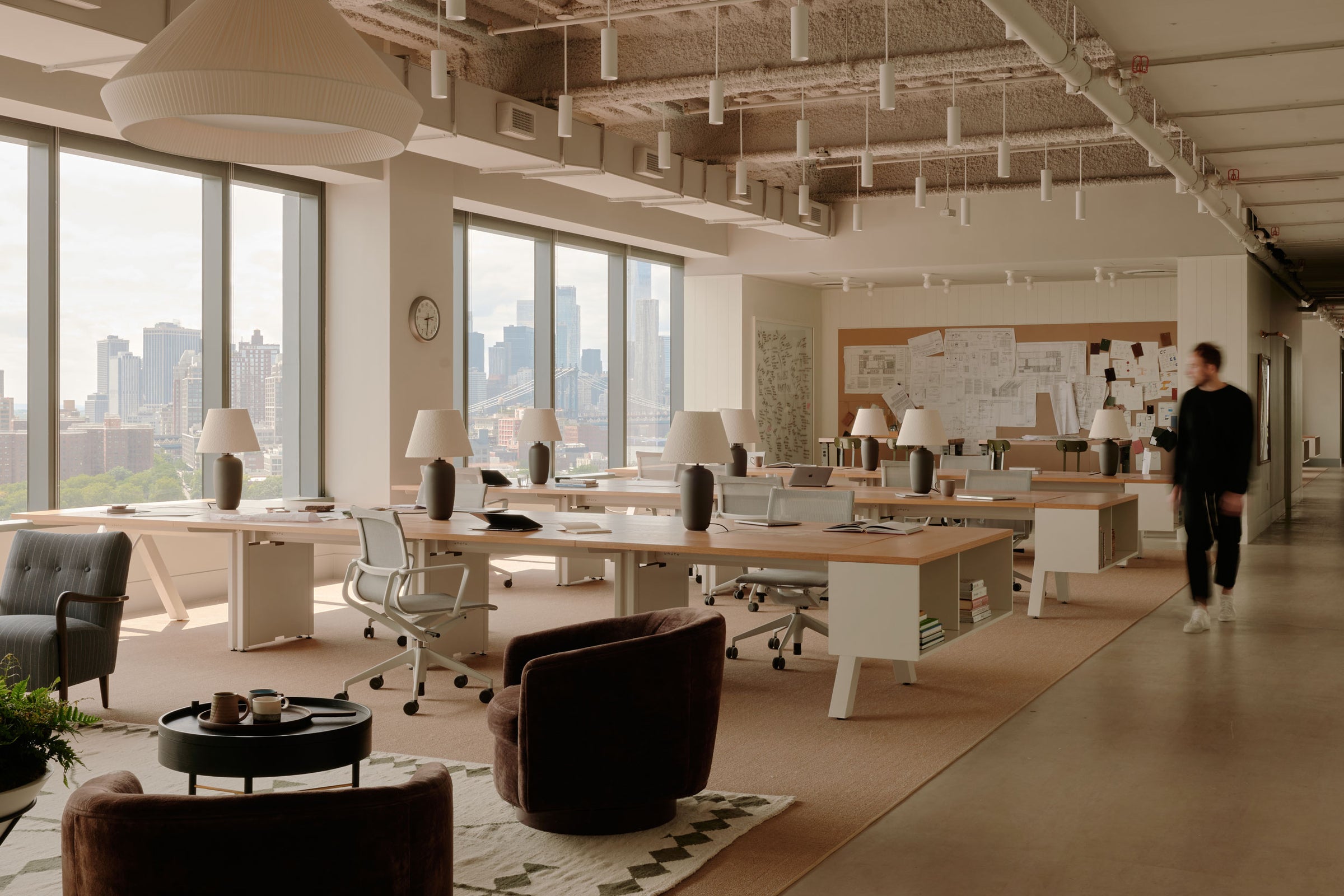 Minim Fixed Workstations
